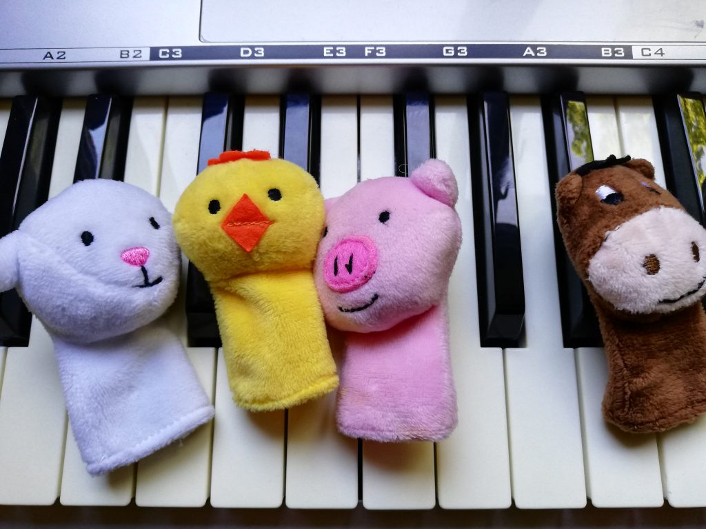 Finger Puppet Piano - Kostis Tsioulakis